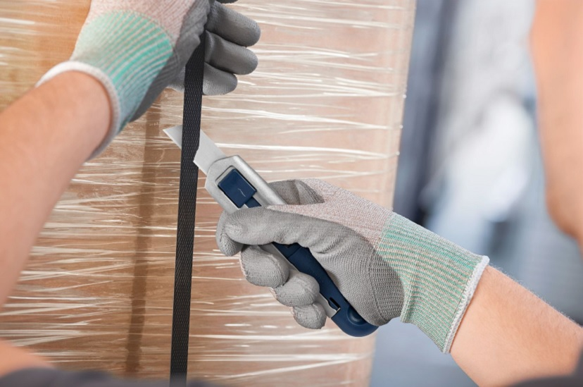 Choosing the Right Box Cutter for Food & Beverage Distribution Centres
