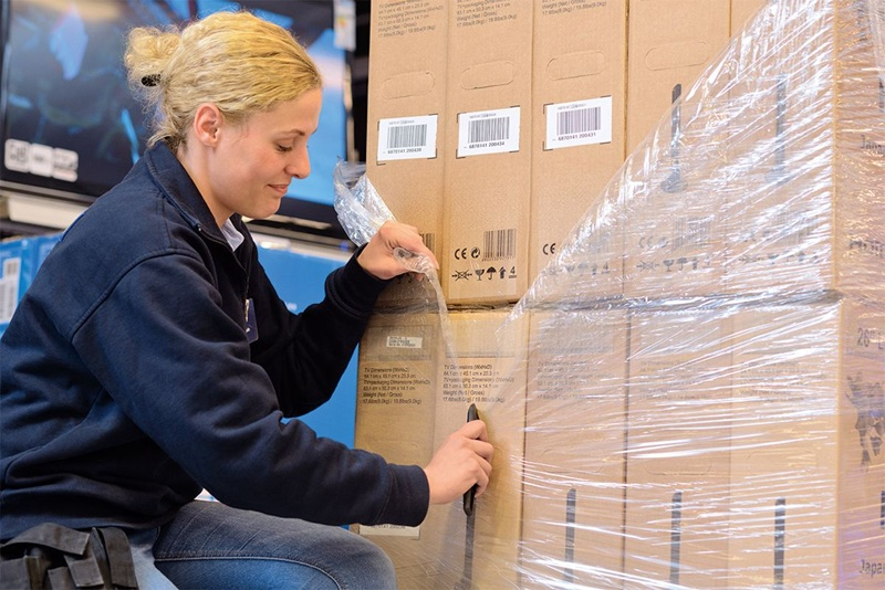 Why the SECUMAX 350 is the Go-To Safety Knife for Versatility & Comfort